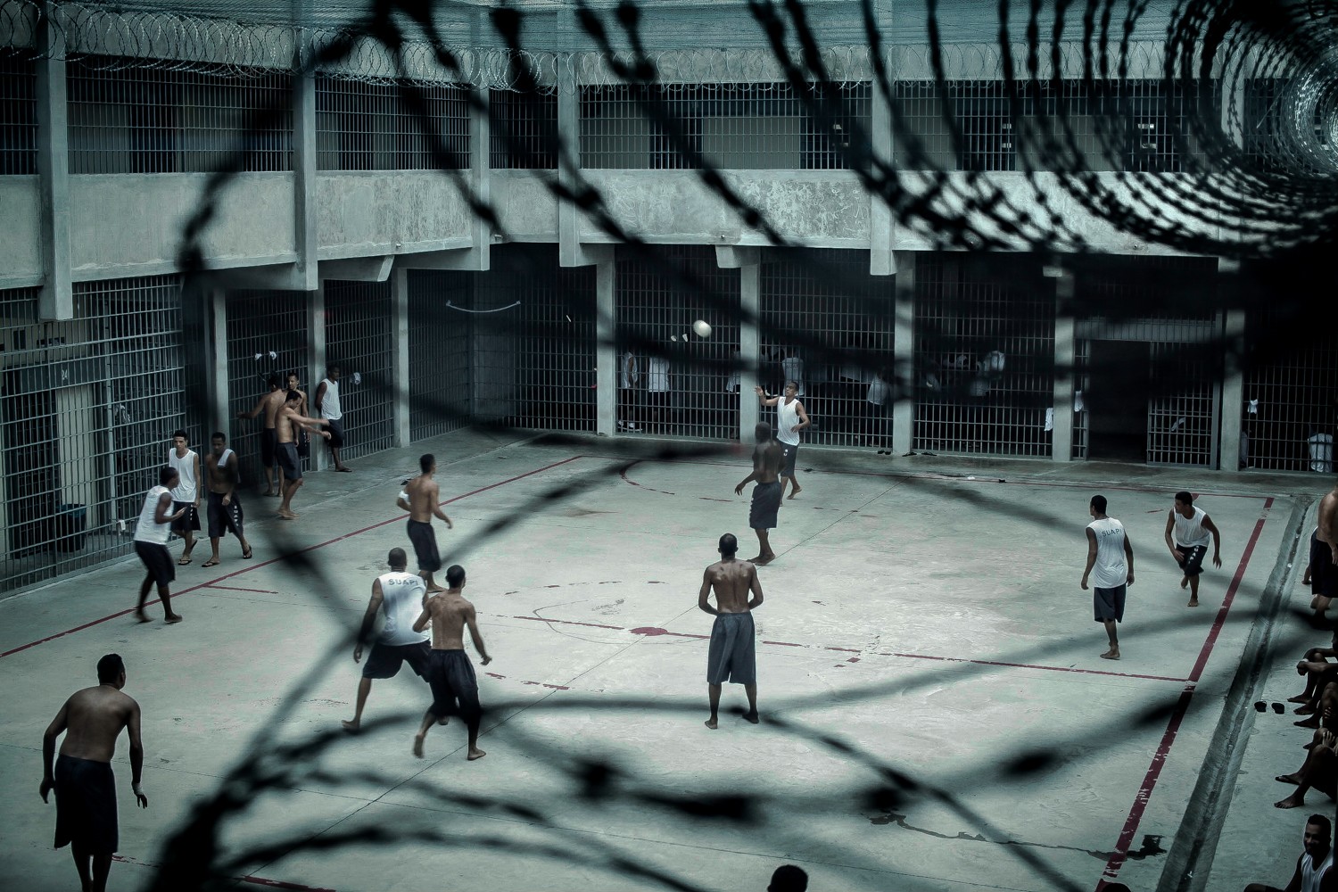 Com 726 mil presos, Brasil tem terceira maior população carcerária do ...