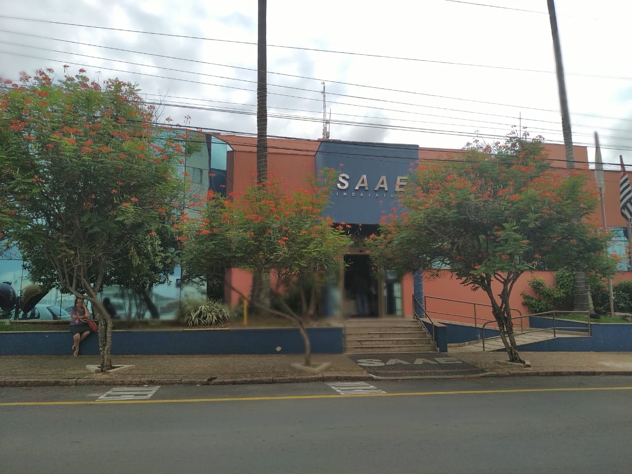 Funcionário do Saae, com carro oficial, furta bebida de supermercado ...