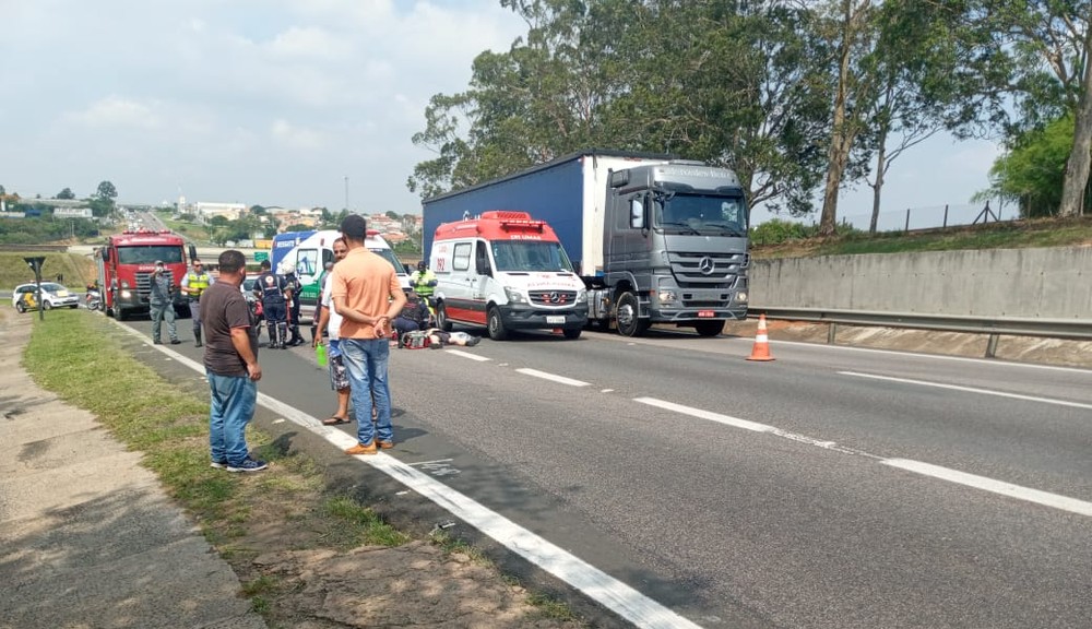 Motociclista morre após bater em caminhão na Rodovia Campinas-Monte Mor ... Motociclista morre após bater em caminhão na Rodovia Campinas-Monte Mor ...